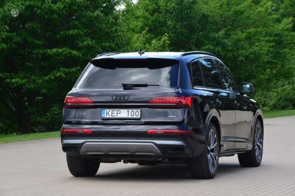 Black Audi Q7 2021 in Vilnius, with an engine capacity of 3.00 L and mileage of 122 thousand km for 47900 €, photo 10 on AUTOMOTO.COM.LV