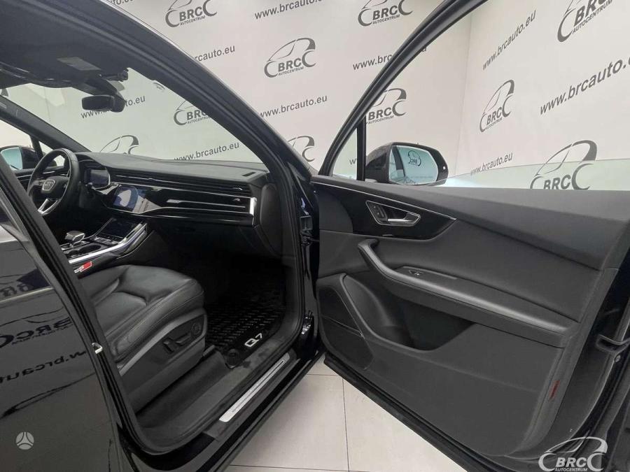 Black Audi Q7 2021 in Vilnius, with an engine capacity of 3.00 L and mileage of 86 thousand km for 37900 €, photo 10 on AUTOMOTO.COM.LV