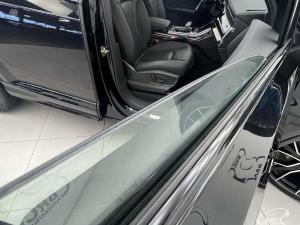 Black Audi Q7 2021 in Vilnius, with an engine capacity of 3.00 L and mileage of 86 thousand km for 37900 €, photo 12 on AUTOMOTO.COM.LV
