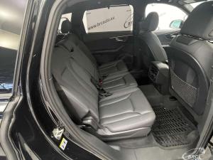 Black Audi Q7 2021 in Vilnius, with an engine capacity of 3.00 L and mileage of 86 thousand km for 37900 €, photo 14 on AUTOMOTO.COM.LV