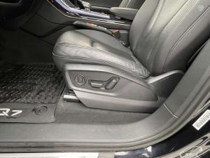 Black Audi Q7 2021 in Vilnius, with an engine capacity of 3.00 L and mileage of 86 thousand km for 37900 €, photo 27 on AUTOMOTO.COM.LV