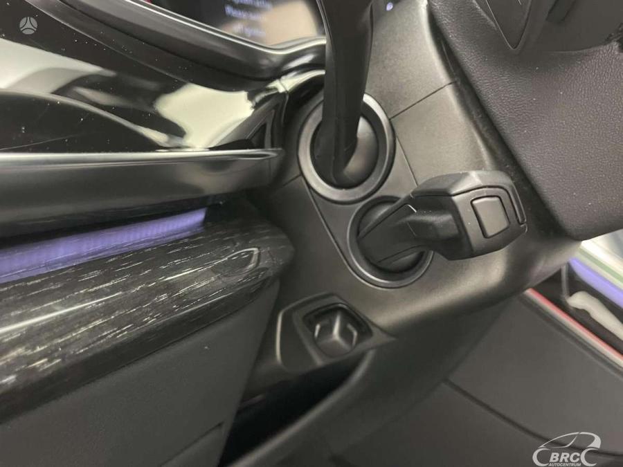 Black Audi Q7 2021 in Vilnius, with an engine capacity of 3.00 L and mileage of 86 thousand km for 37900 €, photo 31 on AUTOMOTO.COM.LV