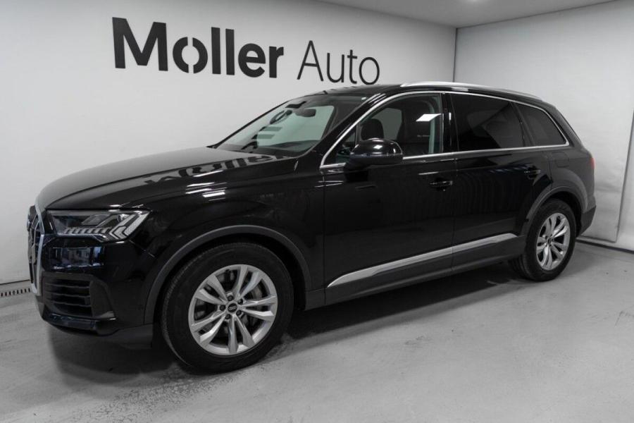 Black Audi Q7 2021 in Vilnius, with an engine capacity of 3.00 L and mileage of 139 thousand km for 41650 €, photo 5 on AUTOMOTO.COM.LV