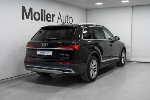 Black Audi Q7 2021 in Vilnius, with an engine capacity of 3.00 L and mileage of 139 thousand km for 41650 €, photo 6 on AUTOMOTO.COM.LV