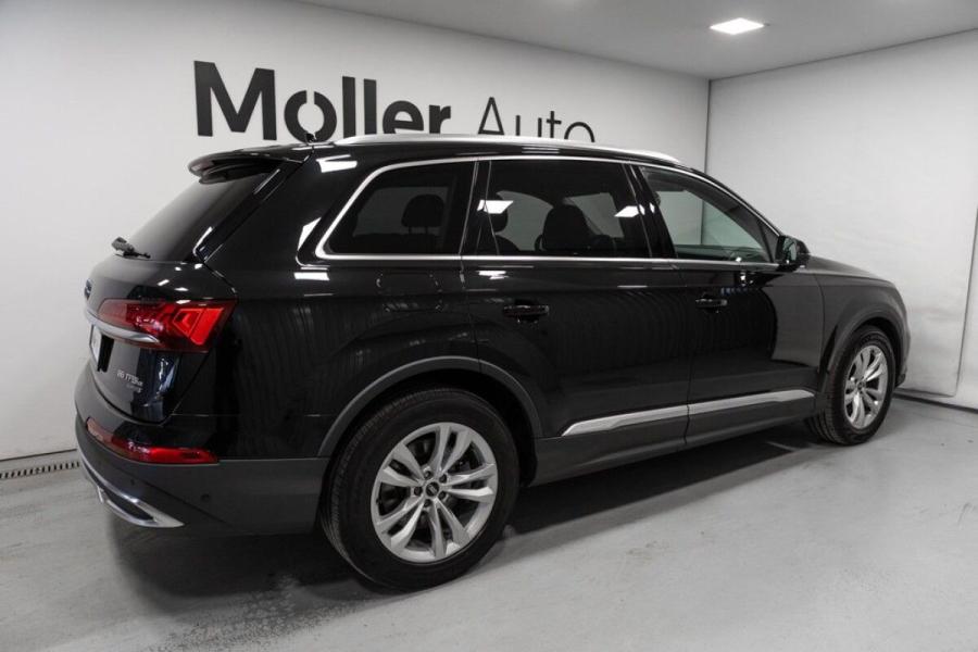 Black Audi Q7 2021 in Vilnius, with an engine capacity of 3.00 L and mileage of 139 thousand km for 41650 €, photo 7 on AUTOMOTO.COM.LV