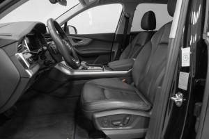 Black Audi Q7 2021 in Vilnius, with an engine capacity of 3.00 L and mileage of 139 thousand km for 41650 €, photo 8 on AUTOMOTO.COM.LV