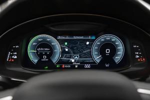 Black Audi Q7 2021 in Vilnius, with an engine capacity of 3.00 L and mileage of 139 thousand km for 41650 €, photo 15 on AUTOMOTO.COM.LV
