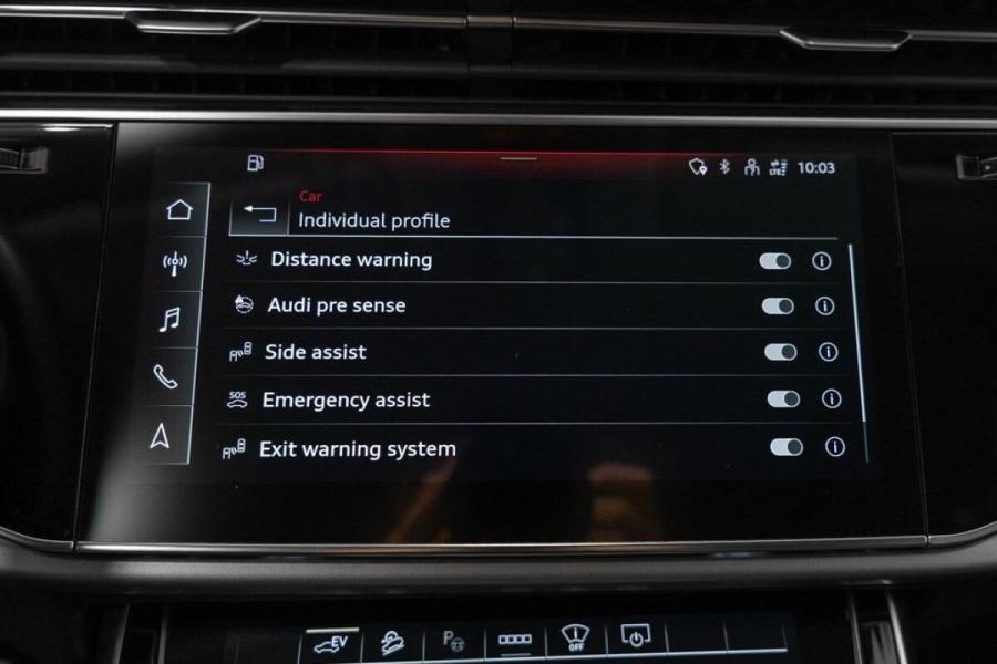 Black Audi Q7 2021 in Vilnius, with an engine capacity of 3.00 L and mileage of 139 thousand km for 41650 €, photo 18 on AUTOMOTO.COM.LV