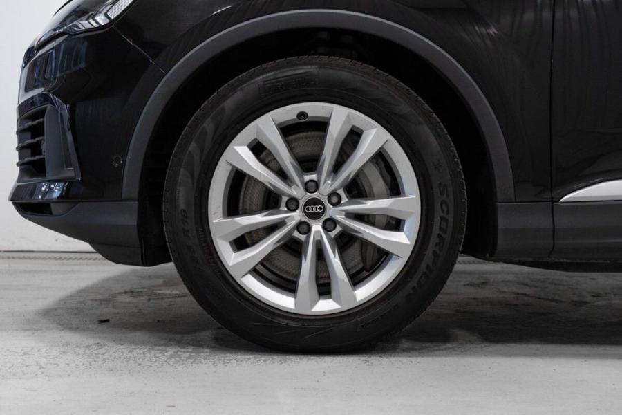Black Audi Q7 2021 in Vilnius, with an engine capacity of 3.00 L and mileage of 139 thousand km for 41650 €, photo 30 on AUTOMOTO.COM.LV