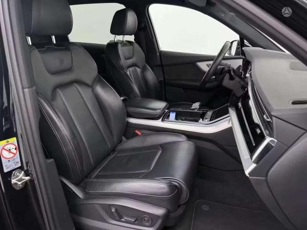 Black Audi Q7 2021 in Vilnius, with an engine capacity of 0.00 L and mileage of 268 thousand km for 33000 €, photo 9 on AUTOMOTO.COM.LV