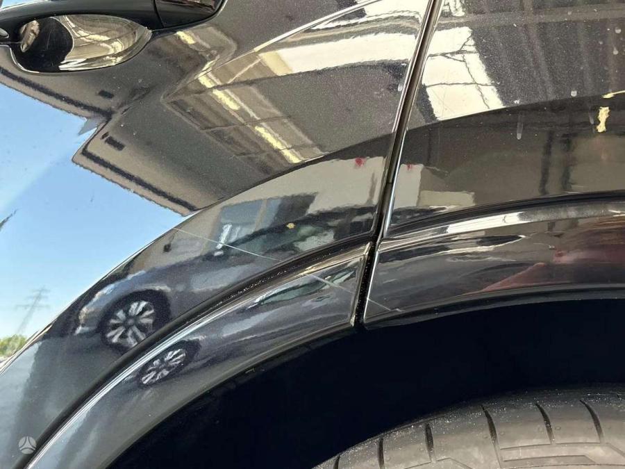 Black Audi Q7 2021 in Vilnius, with an engine capacity of 0.00 L and mileage of 268 thousand km for 33000 €, photo 23 on AUTOMOTO.COM.LV