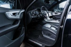 Черный Ауди Ку 7 2021 в Вильнюс, объемом двигателя 2.97 л и пробегом 153 тыс. км за 41500 €, фото 18 на AUTOMOTO.COM.LV