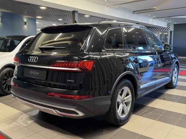 Melns Audi Q7 2021 Rīga, ar dzinēja tilpumu 3.00 L un nobraukumu 135 tūkst. km par 37990 €, foto 3 vietnē AUTOMOTO.COM.LV