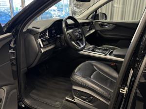 Melns Audi Q7 2021 Rīga, ar dzinēja tilpumu 3.00 L un nobraukumu 135 tūkst. km par 37990 €, foto 8 vietnē AUTOMOTO.COM.LV