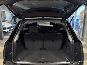 Melns Audi Q7 2021 Rīga, ar dzinēja tilpumu 3.00 L un nobraukumu 135 tūkst. km par 37990 €, foto 15 vietnē AUTOMOTO.COM.LV