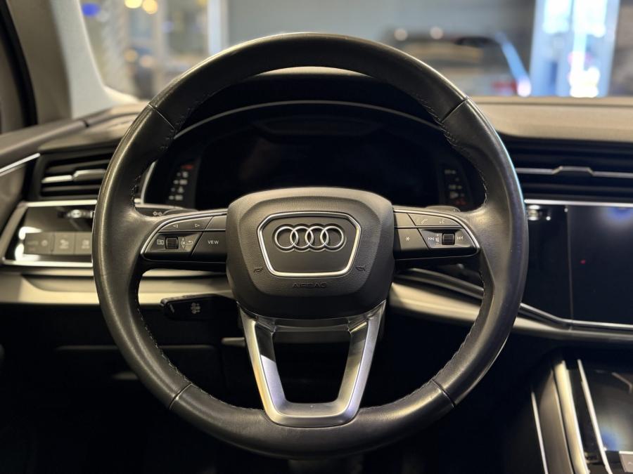 Melns Audi Q7 2021 Rīga, ar dzinēja tilpumu 3.00 L un nobraukumu 135 tūkst. km par 37990 €, foto 19 vietnē AUTOMOTO.COM.LV