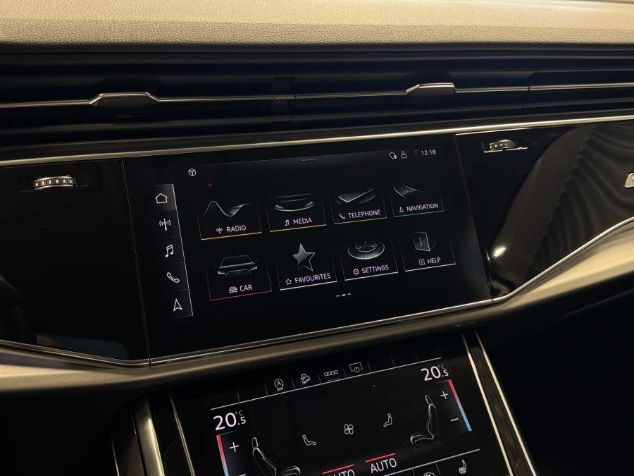 Melns Audi Q7 2021 Rīga, ar dzinēja tilpumu 3.00 L un nobraukumu 135 tūkst. km par 37990 €, foto 23 vietnē AUTOMOTO.COM.LV