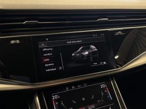Melns Audi Q7 2021 Rīga, ar dzinēja tilpumu 3.00 L un nobraukumu 135 tūkst. km par 37990 €, foto 24 vietnē AUTOMOTO.COM.LV
