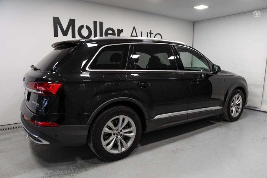 Melns Audi Q7 2021 Viļņa, ar dzinēja tilpumu 3.00 L un nobraukumu 139 tūkst. km par 39900 €, foto 5 vietnē AUTOMOTO.COM.LV