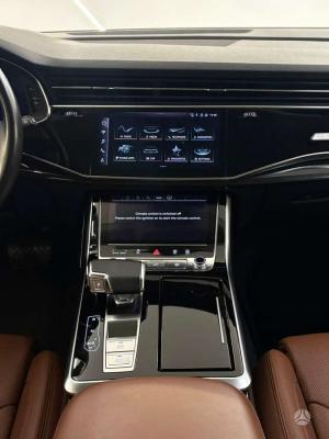 Black Audi Q7 2021 in Marijampole, with an engine capacity of 2.97 L and mileage of 151 thousand km for 43750 €, photo 5 on AUTOMOTO.COM.LV