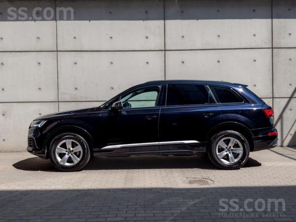 Black Audi Q7 2021 in Riga, with an engine capacity of 3.00 L and mileage of 60 thousand km for 39000 €, photo 7 on AUTOMOTO.COM.LV