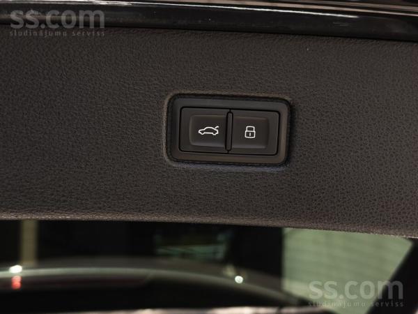Black Audi Q7 2021 in Riga, with an engine capacity of 3.00 L and mileage of 60 thousand km for 39000 €, photo 8 on AUTOMOTO.COM.LV