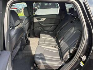 Melns Audi Q7 2021 Viļņa, ar dzinēja tilpumu 3.00 L un nobraukumu 113 tūkst. km par 42500 €, foto 18 vietnē AUTOMOTO.COM.LV