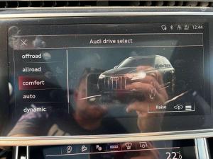 Melns Audi Q7 2021 Viļņa, ar dzinēja tilpumu 3.00 L un nobraukumu 113 tūkst. km par 42500 €, foto 27 vietnē AUTOMOTO.COM.LV