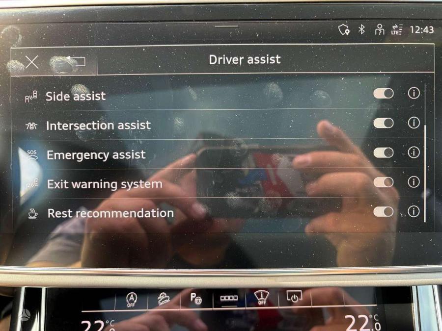 Melns Audi Q7 2021 Viļņa, ar dzinēja tilpumu 3.00 L un nobraukumu 113 tūkst. km par 42500 €, foto 28 vietnē AUTOMOTO.COM.LV