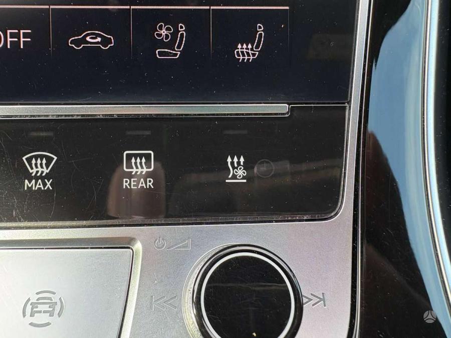Melns Audi Q7 2021 Viļņa, ar dzinēja tilpumu 3.00 L un nobraukumu 113 tūkst. km par 42500 €, foto 32 vietnē AUTOMOTO.COM.LV