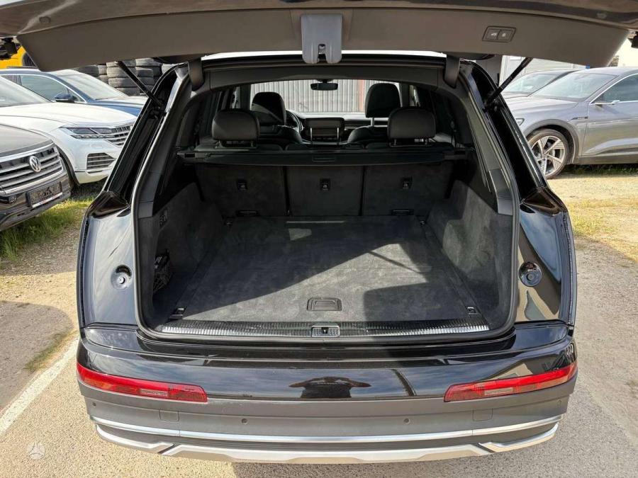 Melns Audi Q7 2021 Viļņa, ar dzinēja tilpumu 3.00 L un nobraukumu 113 tūkst. km par 42500 €, foto 33 vietnē AUTOMOTO.COM.LV