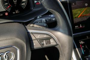 Black Audi Q7 2021 in Marijampole, with an engine capacity of 3.00 L and mileage of 98 thousand km for 39950 €, photo 27 on AUTOMOTO.COM.LV