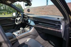 Black Audi Q7 2021 in Marijampole, with an engine capacity of 3.00 L and mileage of 98 thousand km for 39950 €, photo 45 on AUTOMOTO.COM.LV
