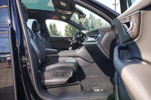 Black Audi Q7 2021 in Marijampole, with an engine capacity of 3.00 L and mileage of 98 thousand km for 39950 €, photo 46 on AUTOMOTO.COM.LV