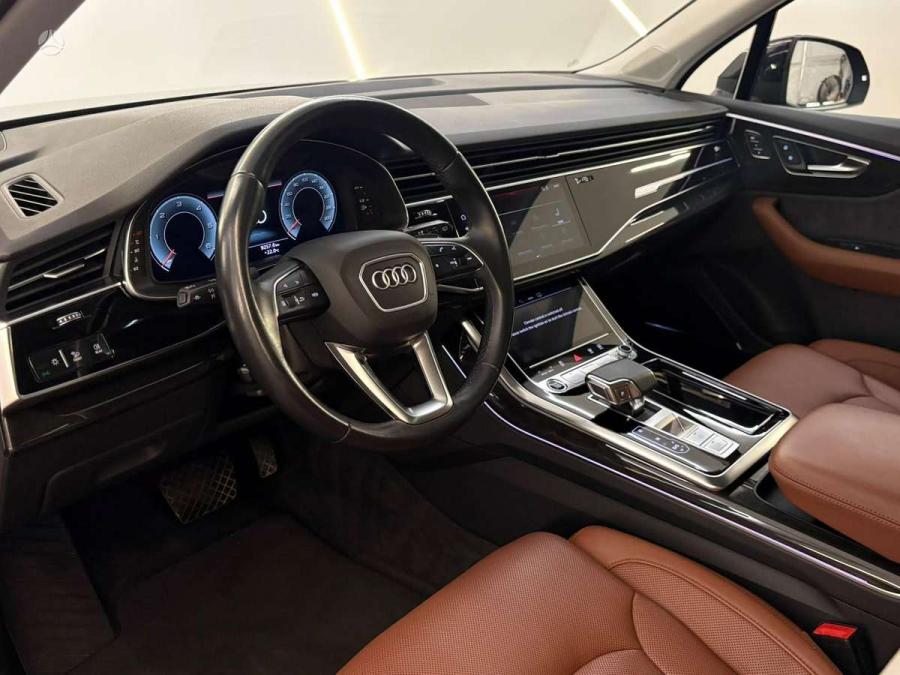 Melns Audi Q7 2021 Marijampole, ar dzinēja tilpumu 2.97 L un nobraukumu 151 tūkst. km par 42750 €, foto 3 vietnē AUTOMOTO.COM.LV