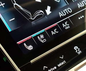 Melns Audi Q7 2021 Marijampole, ar dzinēja tilpumu 2.97 L un nobraukumu 151 tūkst. km par 42750 €, foto 5 vietnē AUTOMOTO.COM.LV