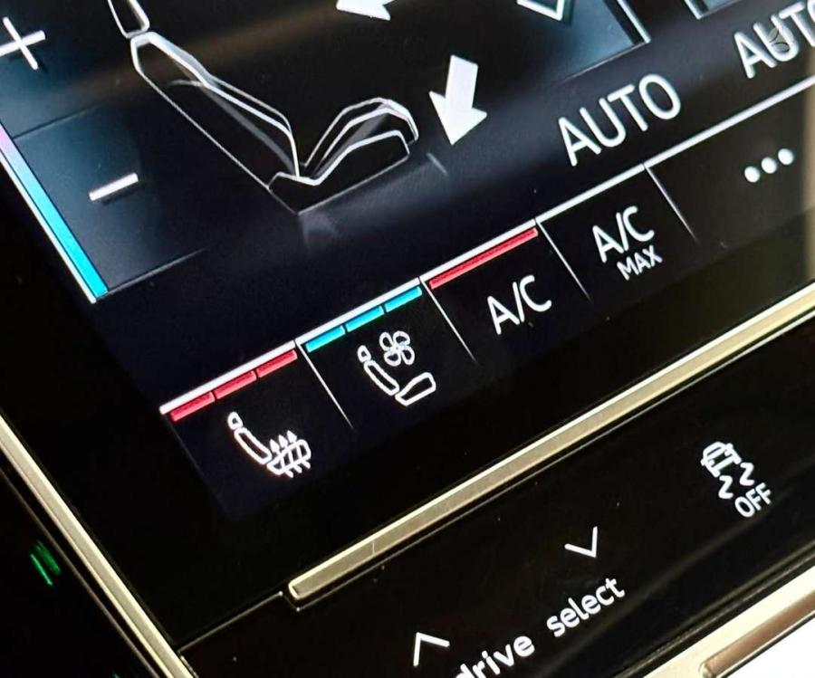 Melns Audi Q7 2021 Marijampole, ar dzinēja tilpumu 2.97 L un nobraukumu 151 tūkst. km par 42750 €, foto 5 vietnē AUTOMOTO.COM.LV