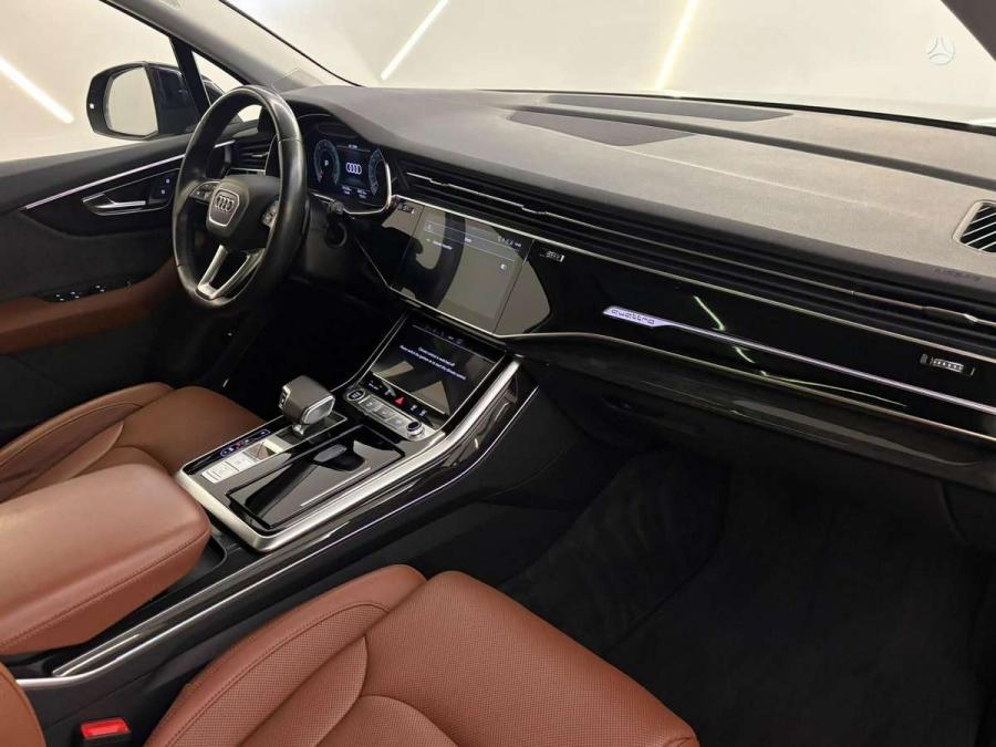 Melns Audi Q7 2021 Marijampole, ar dzinēja tilpumu 2.97 L un nobraukumu 151 tūkst. km par 42750 €, foto 15 vietnē AUTOMOTO.COM.LV