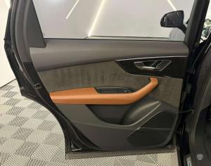 Melns Audi Q7 2021 Marijampole, ar dzinēja tilpumu 2.97 L un nobraukumu 151 tūkst. km par 42750 €, foto 18 vietnē AUTOMOTO.COM.LV