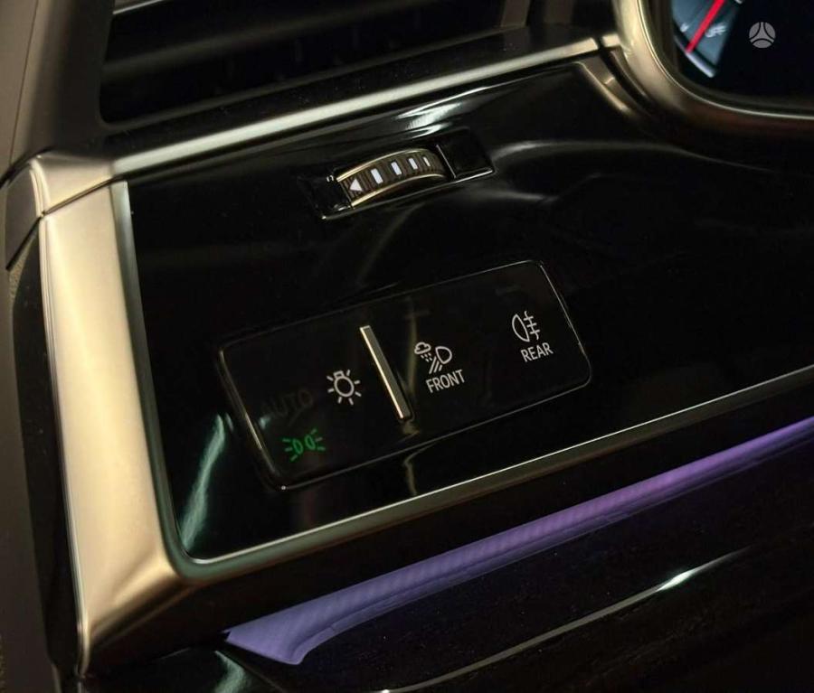 Melns Audi Q7 2021 Marijampole, ar dzinēja tilpumu 2.97 L un nobraukumu 151 tūkst. km par 42750 €, foto 19 vietnē AUTOMOTO.COM.LV