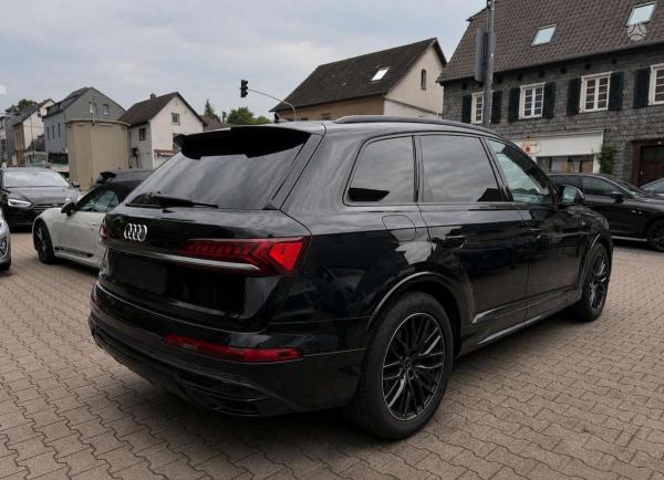 Audi Q7 2021 Viļņa vietnē Melns Audi Q7 2021 Viļņa, ar dzinēja tilpumu 2.97 L un nobraukumu 159 tūkst. km par 47800 €, foto 8 vietnē AUTOMOTO.COM.LV