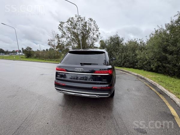 Melns Audi Q7 2021 Rīga, ar dzinēja tilpumu 3.00 L un nobraukumu 0 tūkst. km par 41000 €, foto 7 vietnē AUTOMOTO.COM.LV