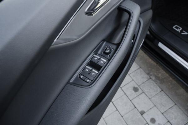 Melns Audi Q7 2021 Mārupe, ar dzinēja tilpumu 3.00 L un nobraukumu 68 tūkst. km par 41200 €, foto 8 vietnē AUTOMOTO.COM.LV