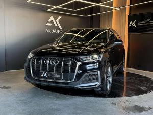 Black Audi Q7 2022 in Kaunas, with an engine capacity of 3.00 L and mileage of 91 thousand km for 47990 €, photo 5 on AUTOMOTO.COM.LV