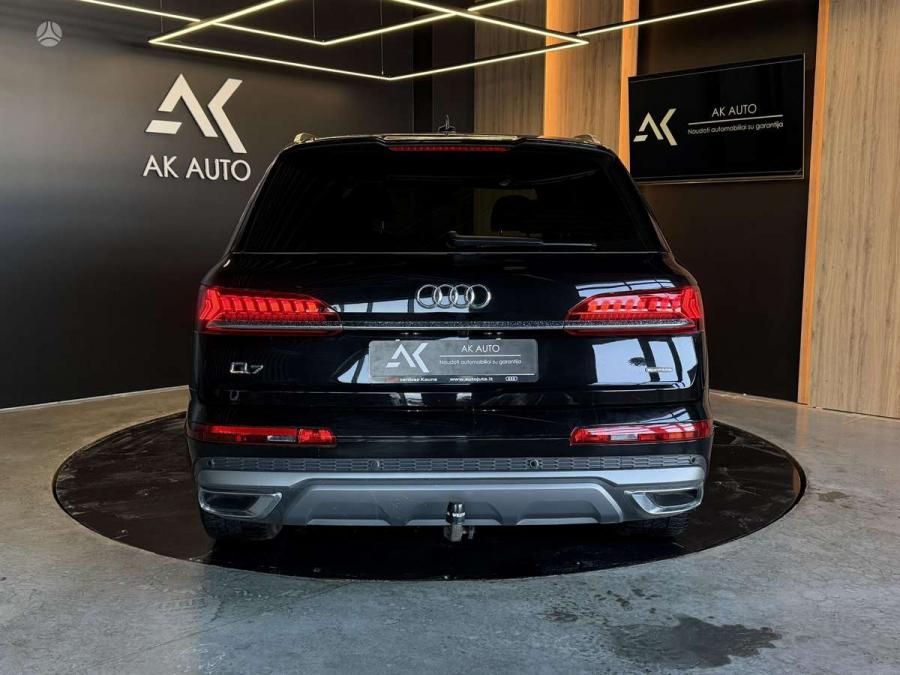 Black Audi Q7 2022 in Kaunas, with an engine capacity of 3.00 L and mileage of 91 thousand km for 47990 €, photo 10 on AUTOMOTO.COM.LV