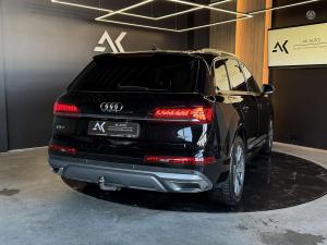 Black Audi Q7 2022 in Kaunas, with an engine capacity of 3.00 L and mileage of 91 thousand km for 47990 €, photo 11 on AUTOMOTO.COM.LV