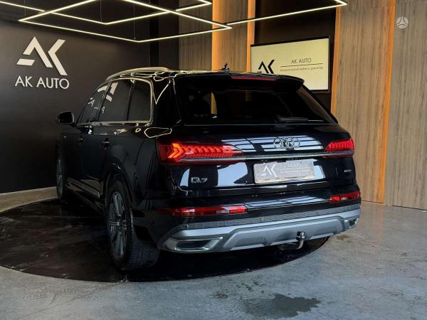 Melns Audi Q7 2022 Kauņa, ar dzinēja tilpumu 3.00 L un nobraukumu 91 tūkst. km par 47990 €, foto 9 vietnē AUTOMOTO.COM.LV