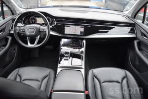 Black Audi Q7 2022 in Riga, with an engine capacity of 3.00 L and mileage of 107 thousand km for 34900 €, photo 5 on AUTOMOTO.COM.LV
