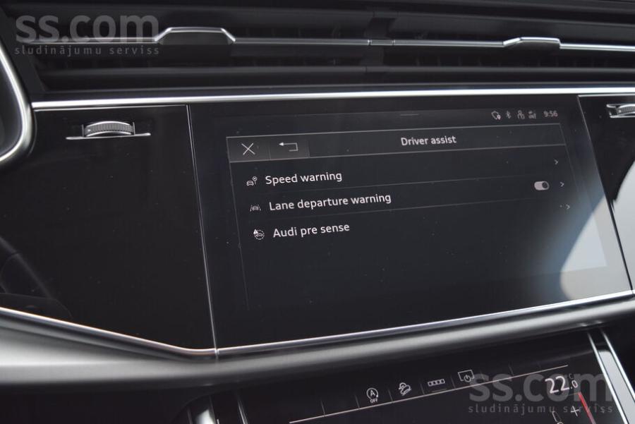 Black Audi Q7 2022 in Riga, with an engine capacity of 3.00 L and mileage of 107 thousand km for 34900 €, photo 9 on AUTOMOTO.COM.LV