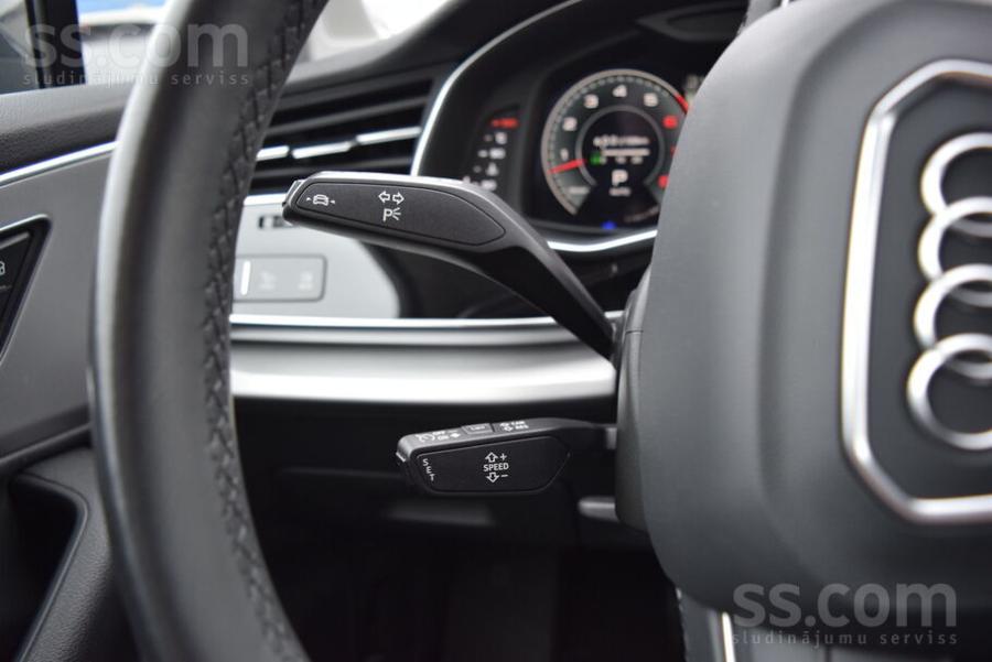 Black Audi Q7 2022 in Riga, with an engine capacity of 3.00 L and mileage of 107 thousand km for 34900 €, photo 11 on AUTOMOTO.COM.LV